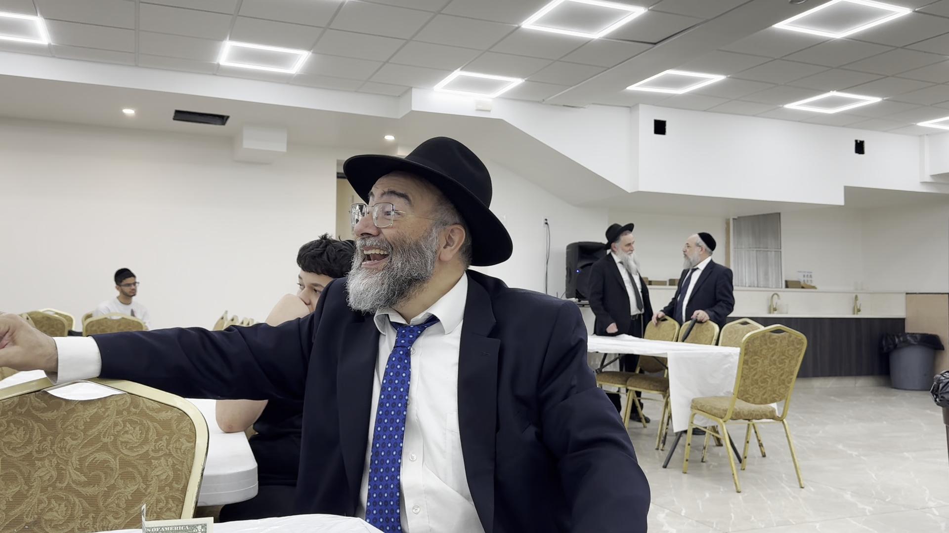 R' Maimon Elbaz | A Nazi's Daughter who supported Torah!