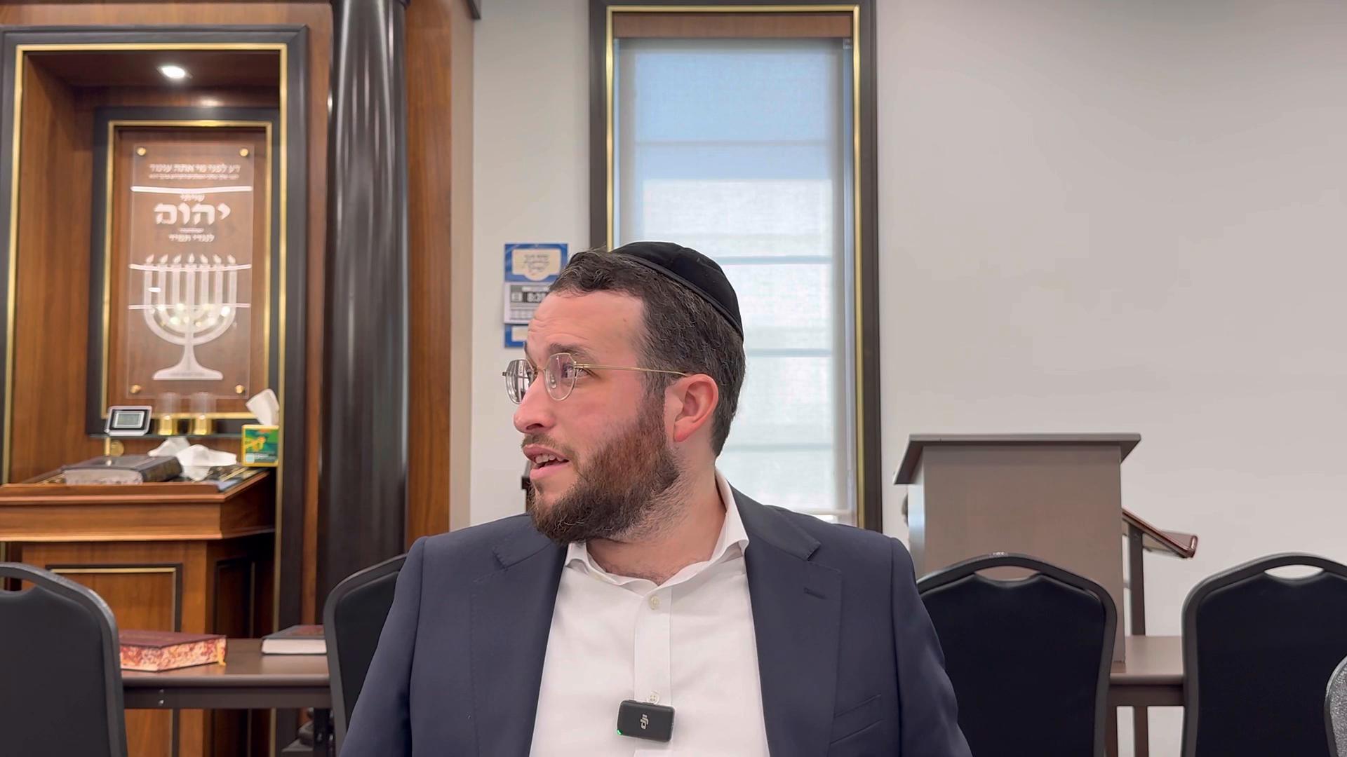 R' Yoel Plutchok | Shabtai Tzvi’s Minhag, and Other Duchening Anomalies